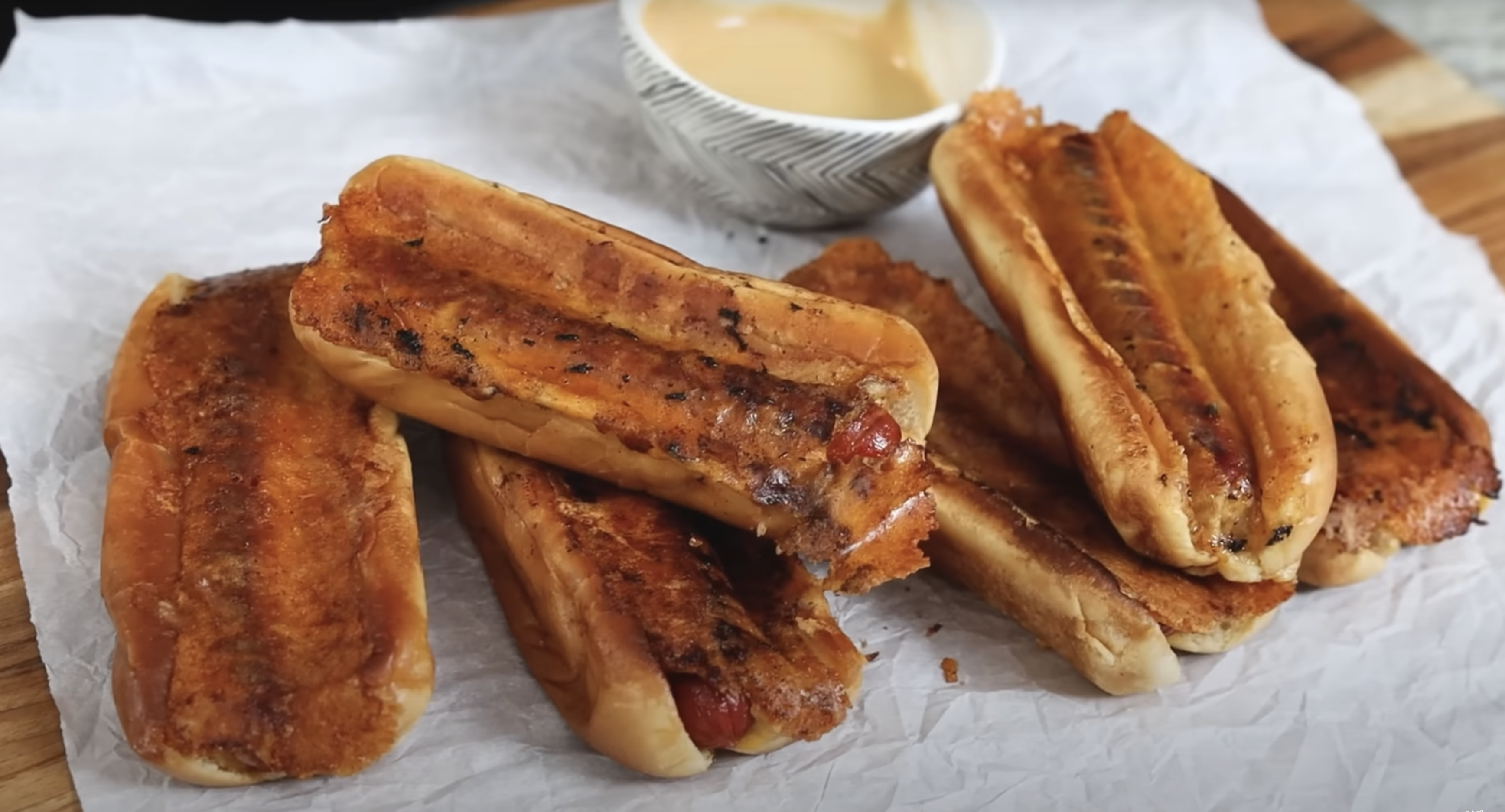 Upside Down Grilled Cheese Hot Dogs - Food!